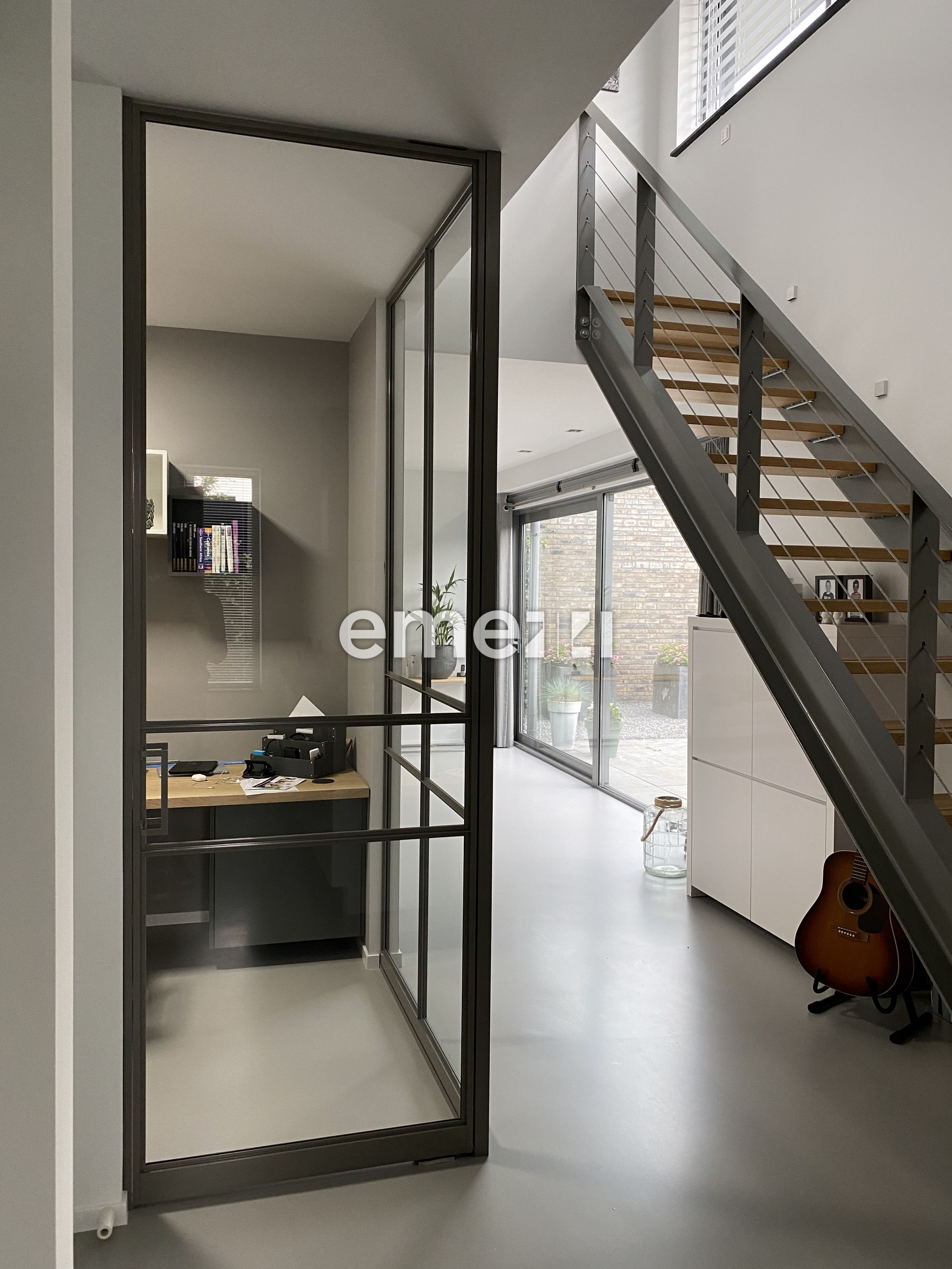 Des portes en acier vitrées fabriquées sur mesure | Emezzi®